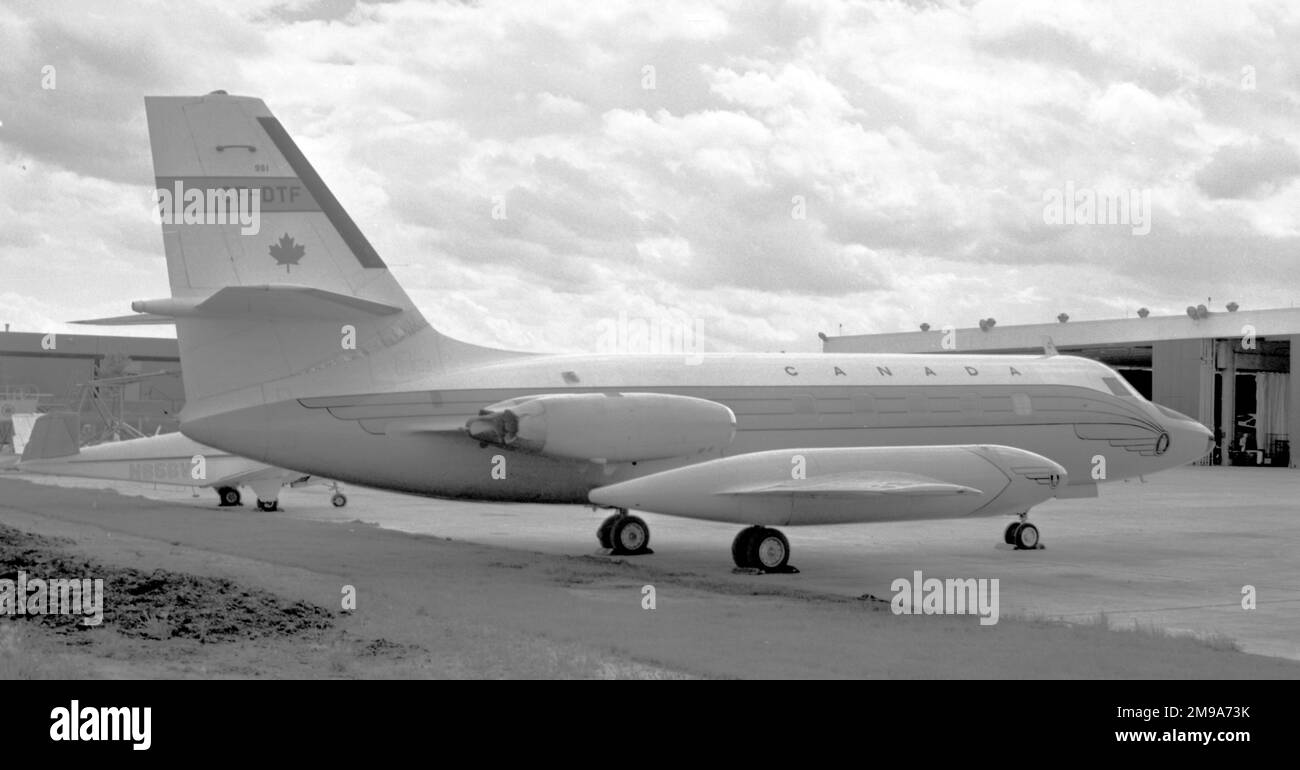 Cf dtf hi-res stock photography and images - Alamy