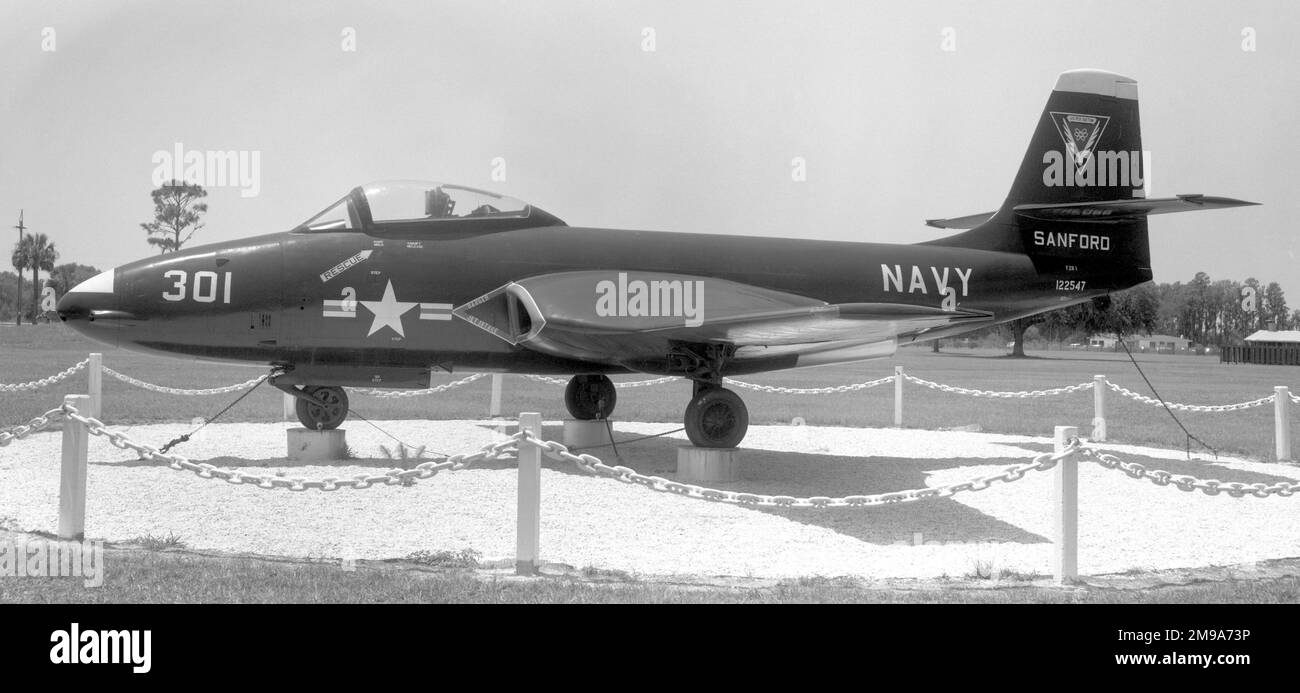 F2h 1 Black and White Stock Photos & Images - Alamy