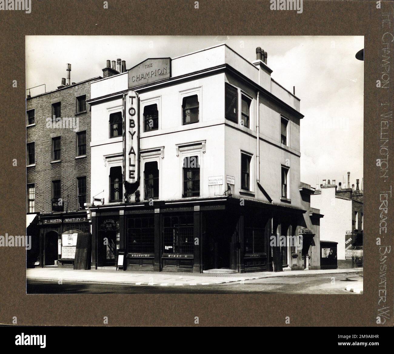 1940s pub hi-res stock photography and images - Alamy
