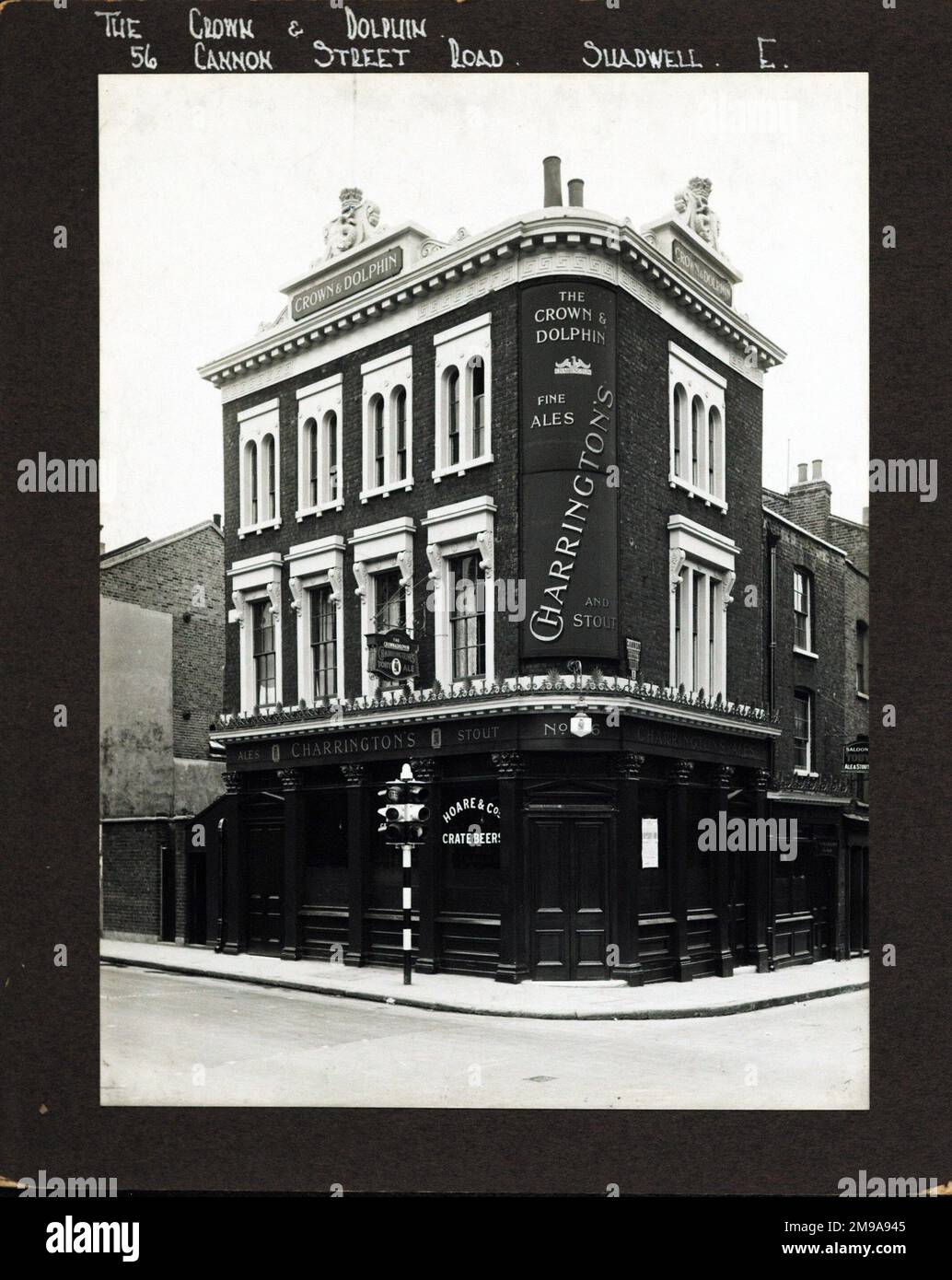 The dolphin pub london hi-res stock photography and images - Alamy