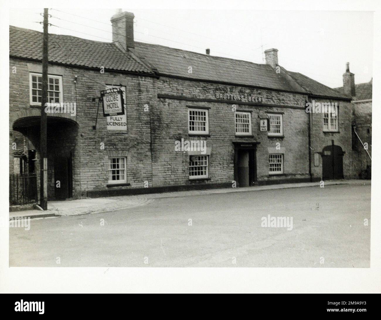 Photograph of Globe Inn, Somerton, Somerset. The main side of the print ...