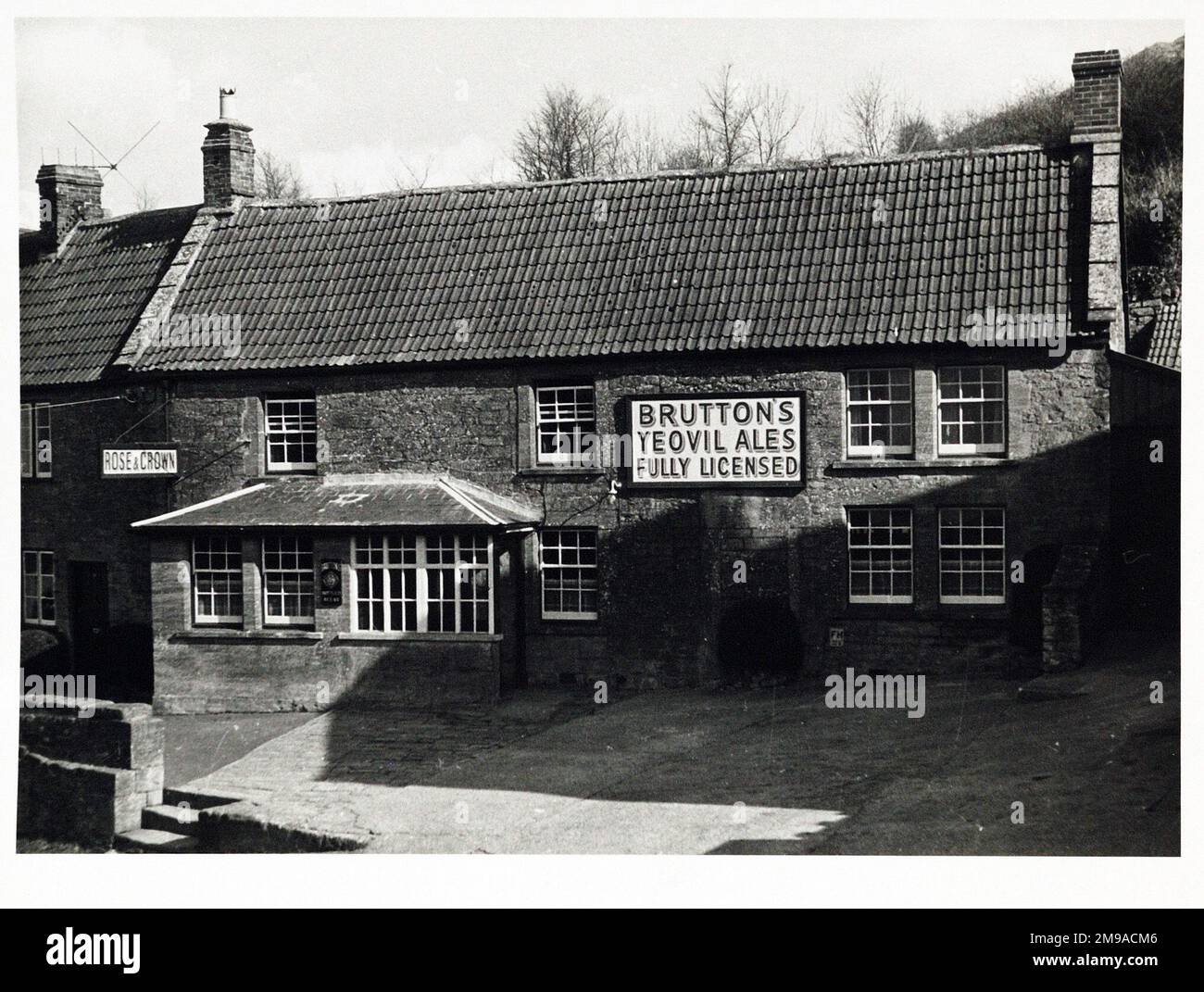 Photograph of Rose & Crown PH, Stoke under Ham, Somerset. The main side ...