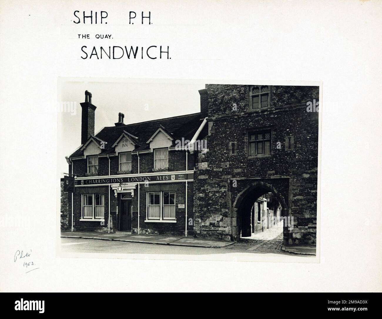 1952 ship hi-res stock photography and images - Alamy