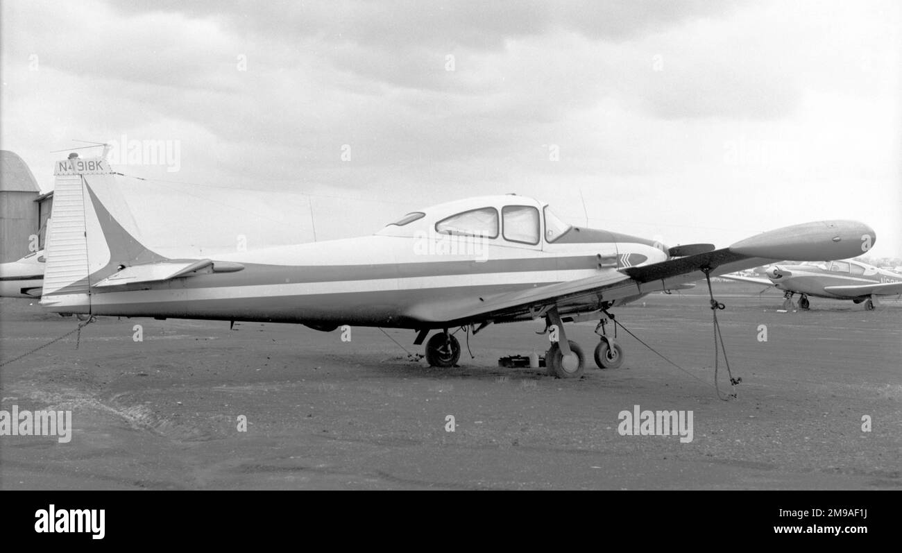 Navion aircraft Black and White Stock Photos & Images - Alamy