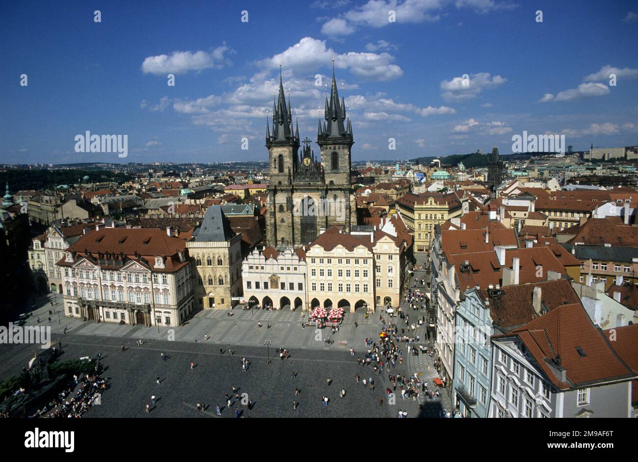 Old town square monument and Tyn church, Prague, Czechoslovakia Stock ...
