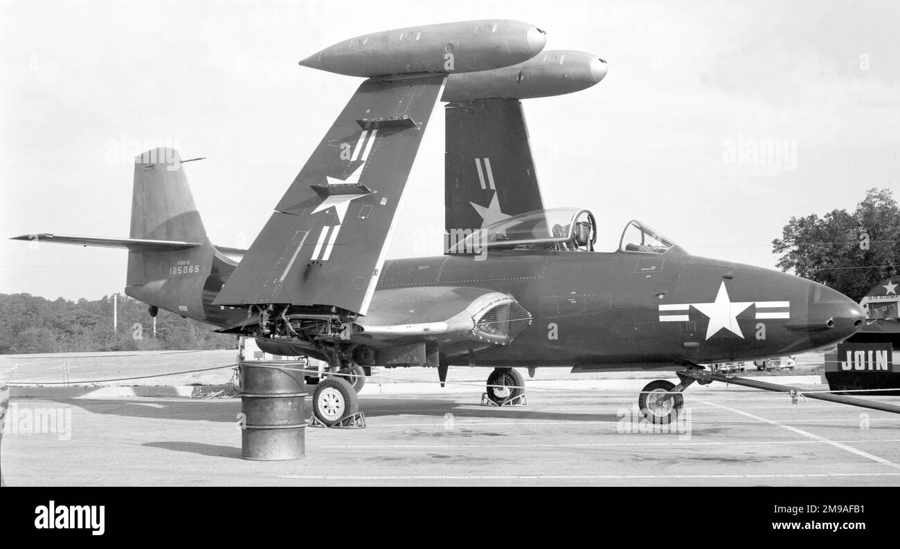 United States Navy Mcdonnell F2h 2 Banshee 125065 Msn 394 Stock