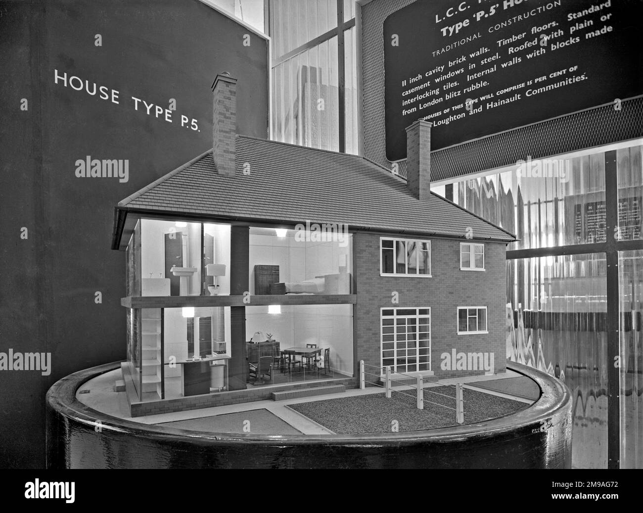 1940s house interiors hi-res stock photography and images - Alamy