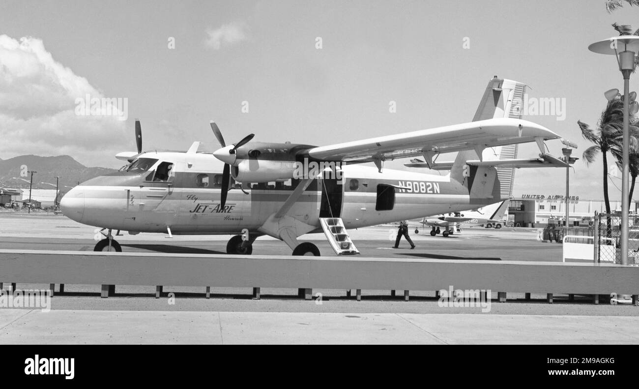 De havilland canada dhc 6 100 twin otter hi-res stock photography and ...