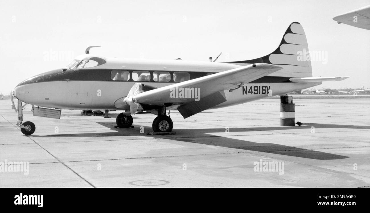 De havilland dh 104 hi-res stock photography and images - Alamy