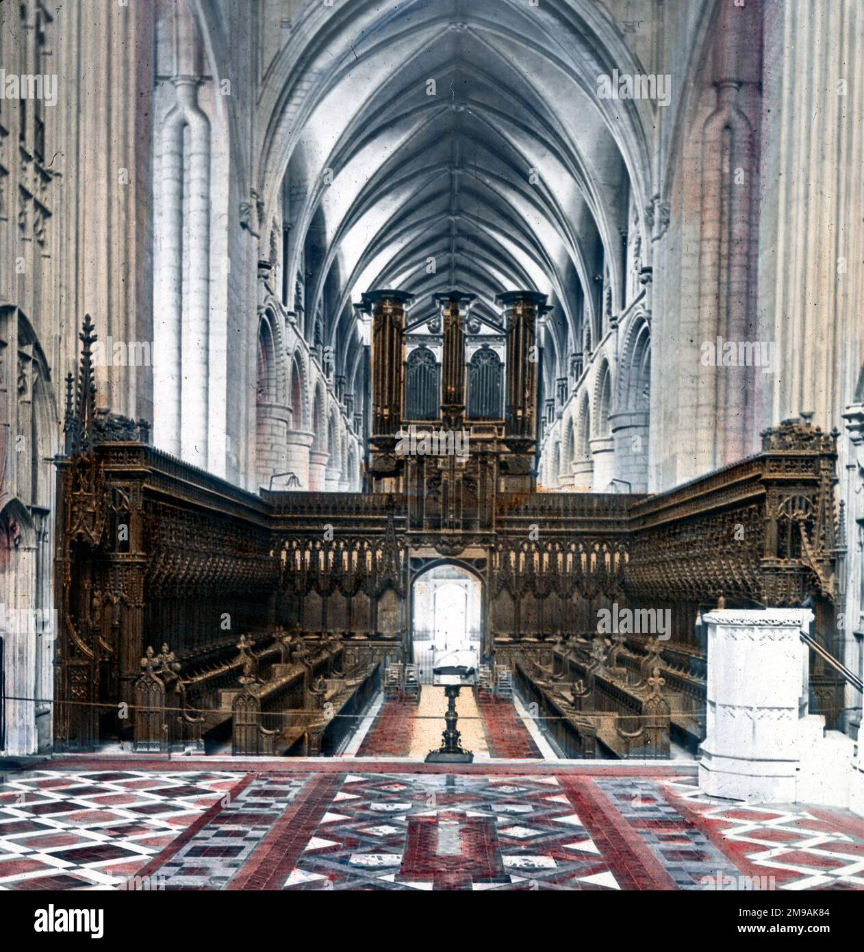 Gloucester cathedral gothic architecture hi-res stock photography and ...