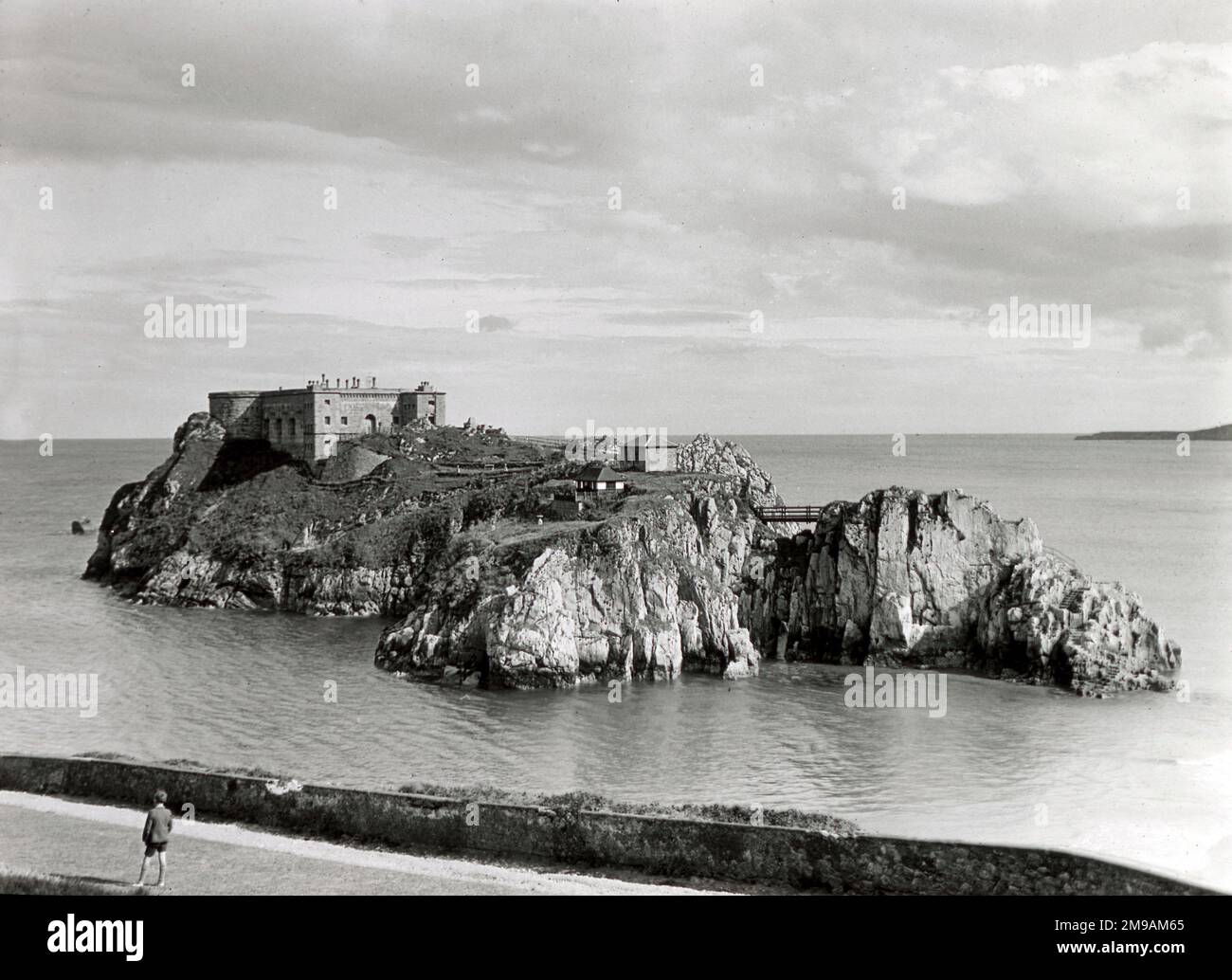 St Catherine's Island and Fort (Ynys Catrin), a small tidal island ...