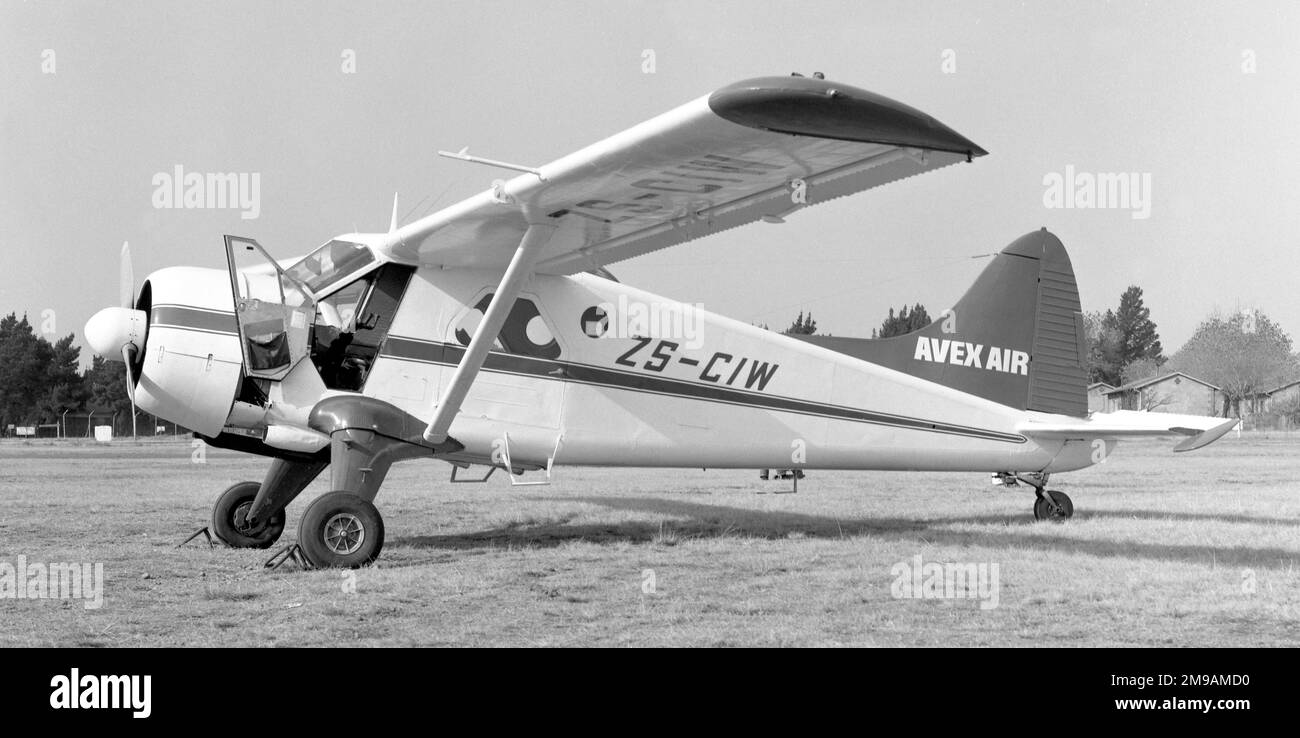 de Havilland Canada DHC-2 Beaver ZS-CIW (msn 1092), of Avex Air Stock ...