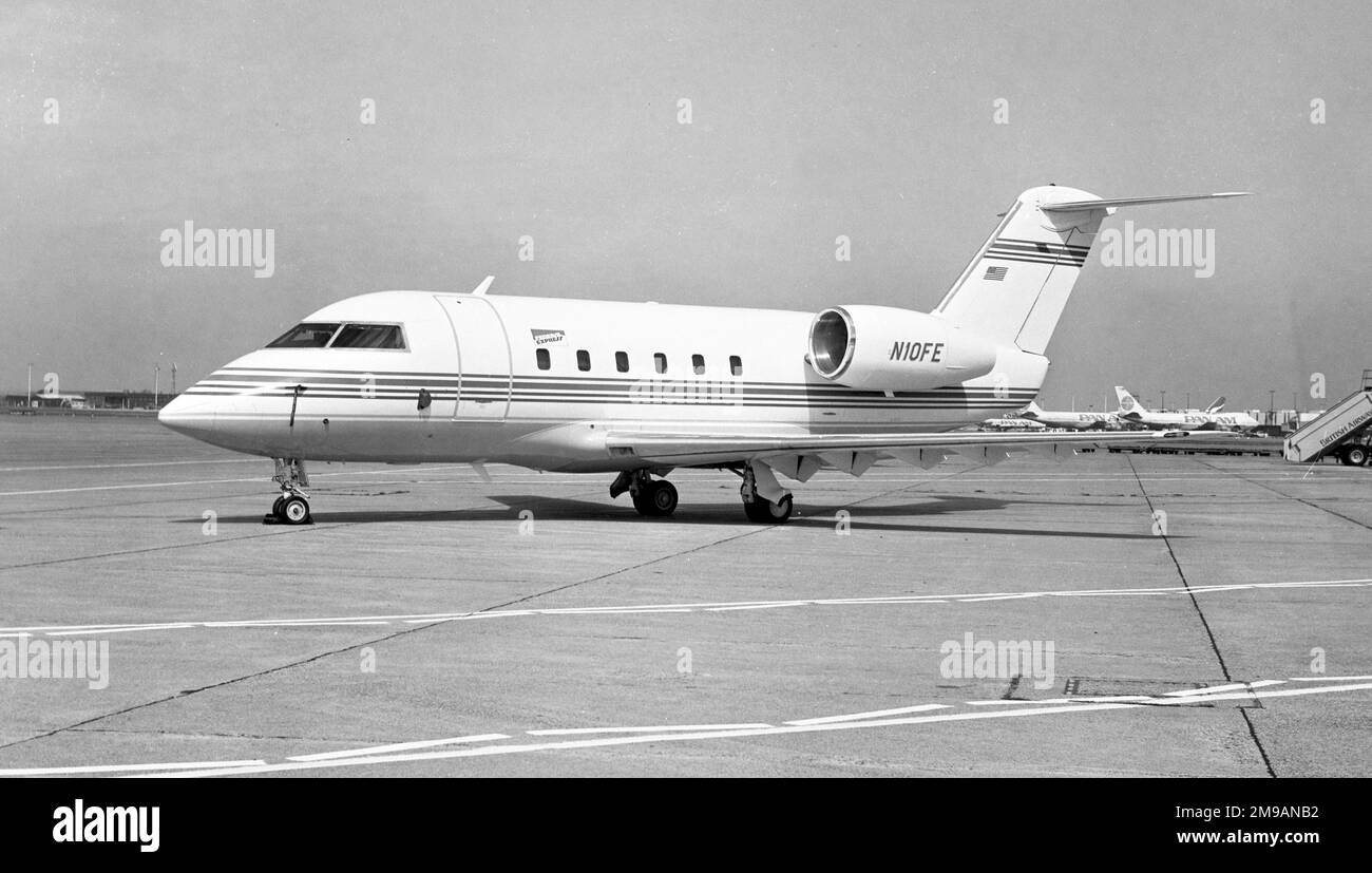 Canadair cl 600 challenger Black and White Stock Photos & Images - Alamy