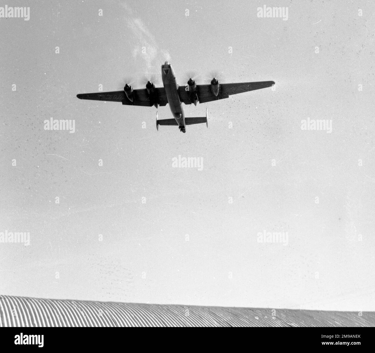 Royal Air Force - Avro Shackleton MR.2 WL744, of No. 37 Squadron ...