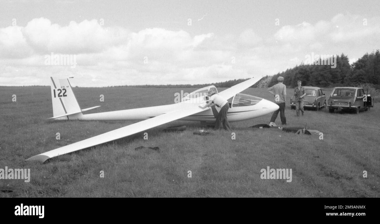 Issoire E78 Silene '122' (msn 07), at a regional gliding competition in ...