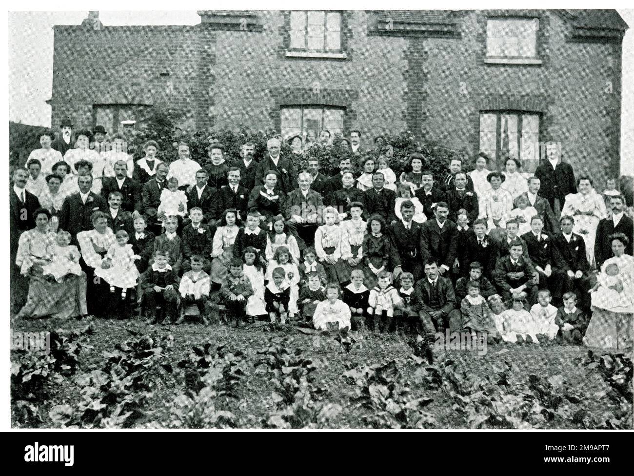 Old Daniel's Family Group - Daniel Gumbrell was a gardener and farm ...