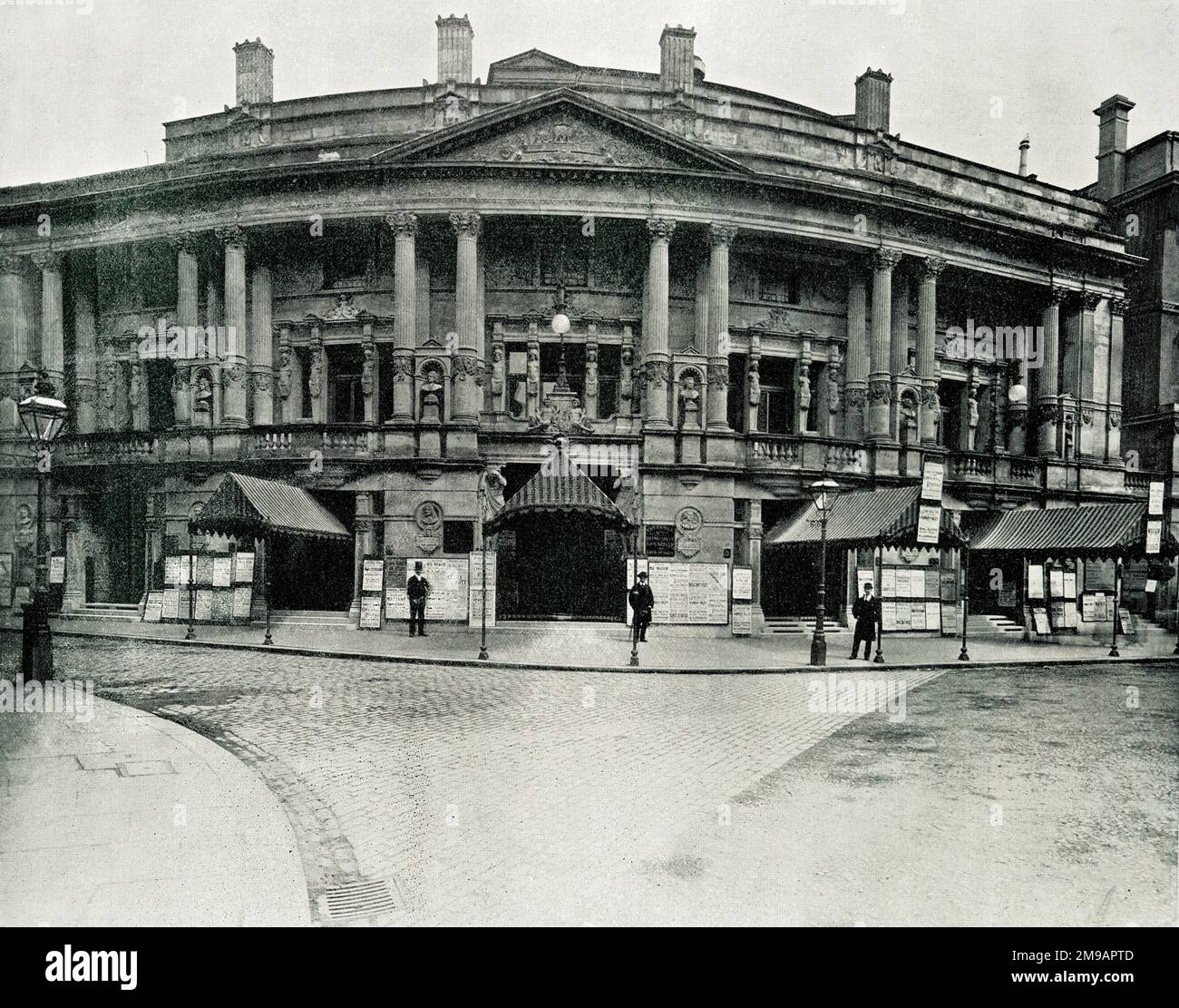 Queen's Hall, concert hall in Langham Place, London Stock Photo - Alamy