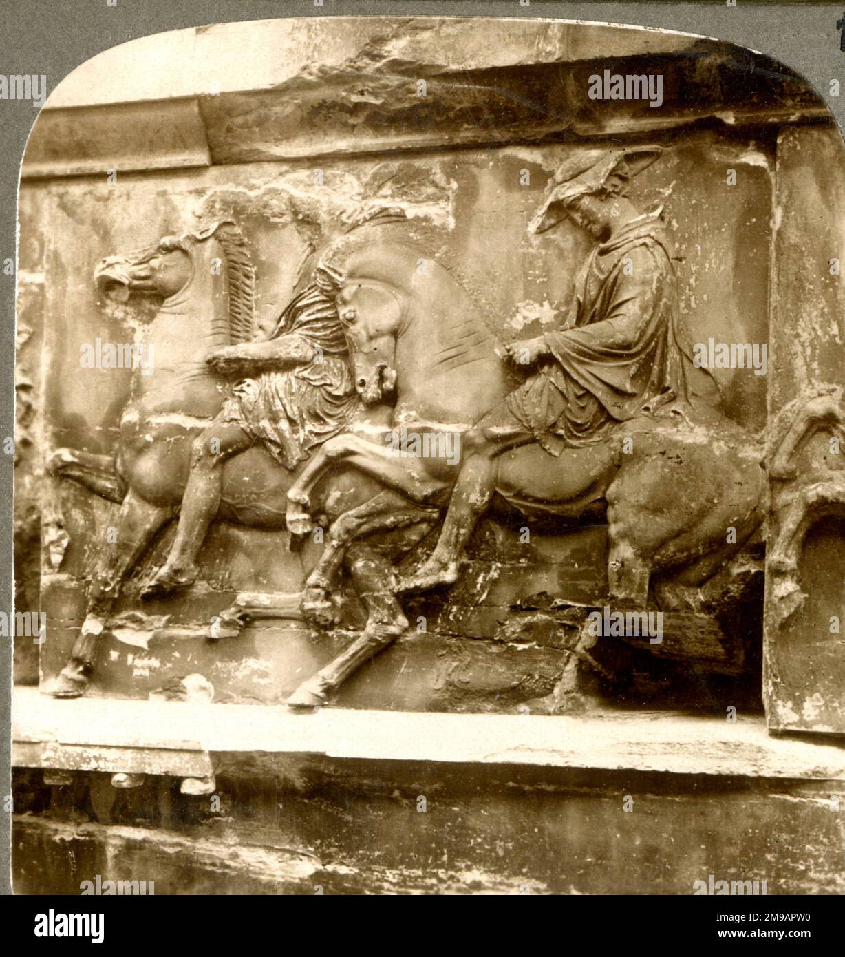 Stone carving detail on the Parthenon, Athens Stock Photo - Alamy