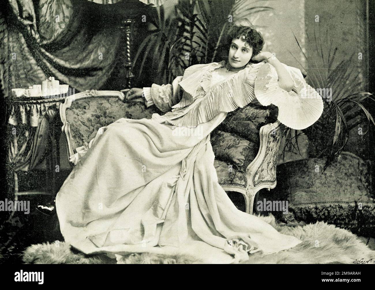 Cynthia Brooke as Paula Ray in The Second Mrs Tanqueray, by Pinero ...