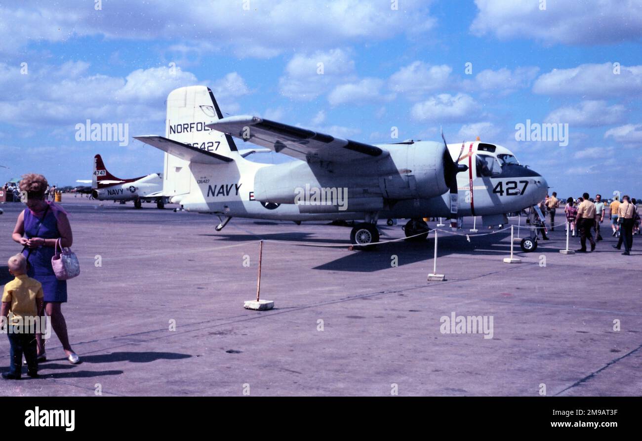 United States Navy - Grumman US-2B Tracker 136427 '427', at Naval Air ...