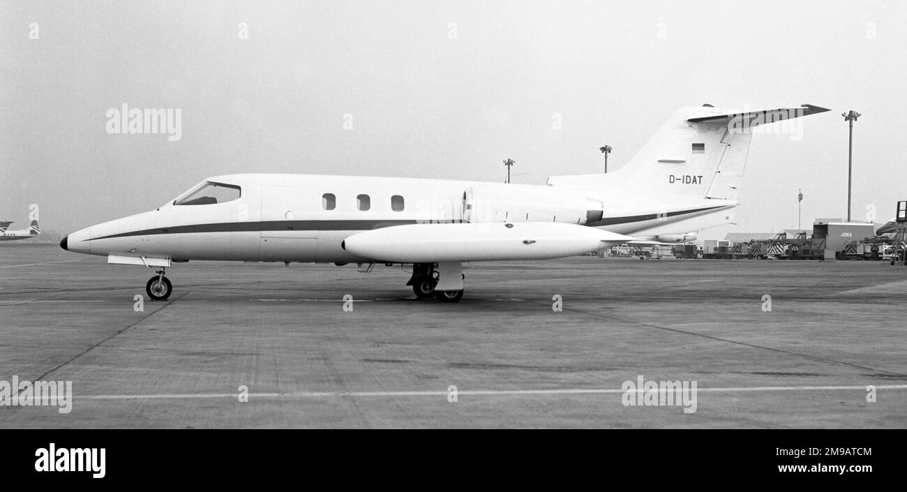 Gates Learjet 24D D-IDAT (msn 24-261), of Y-Air-Charter, at London ...