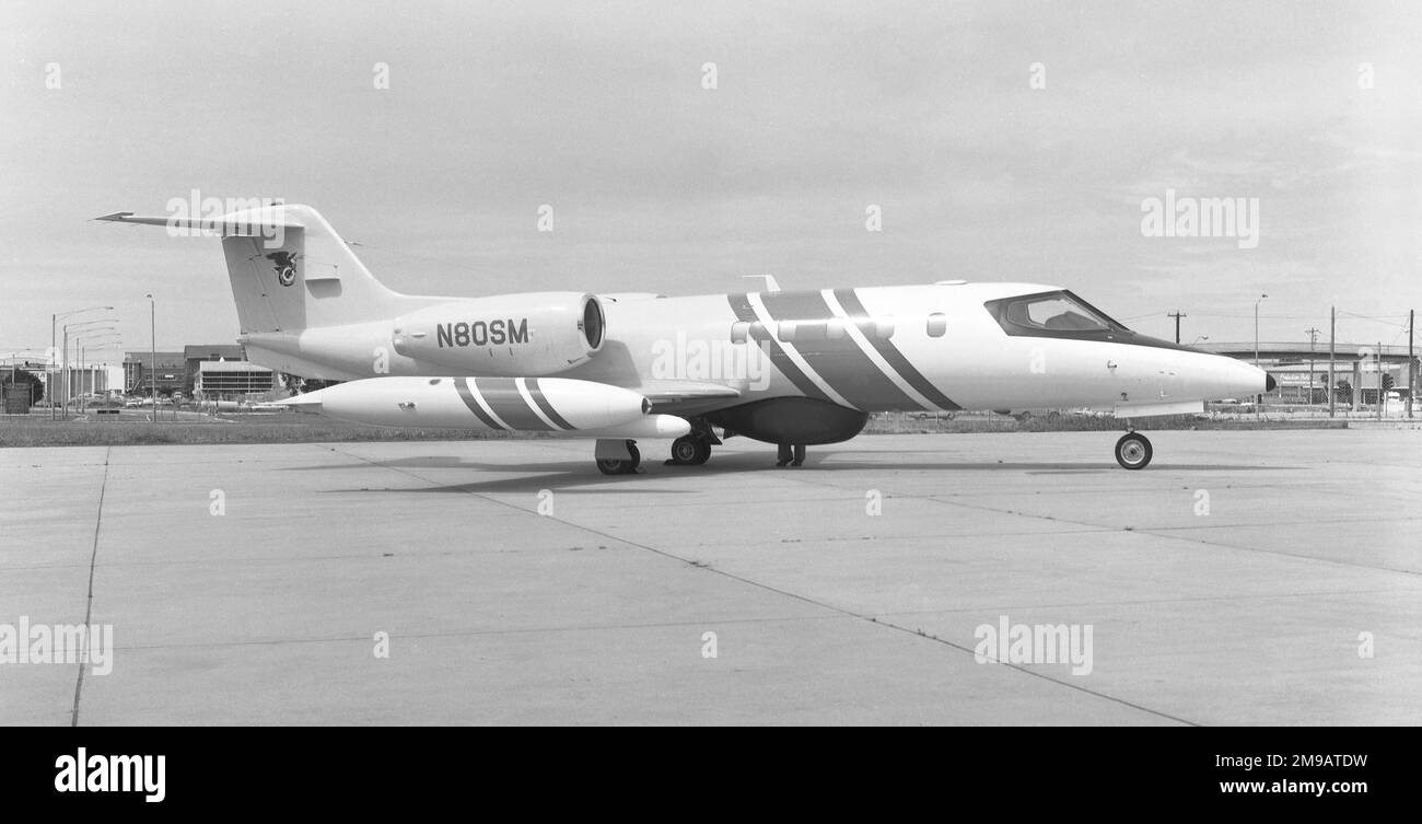 Learjet aircraft hi-res stock photography and images - Alamy