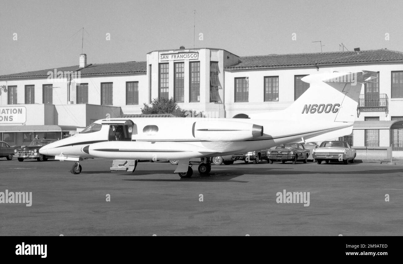 Gates Learjet 23 N600G (msn 24-025), of Guy F. Atkinson Co., at San ...