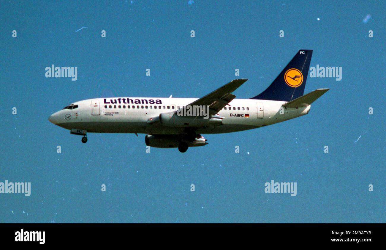 737 230 hi-res stock photography and images - Alamy