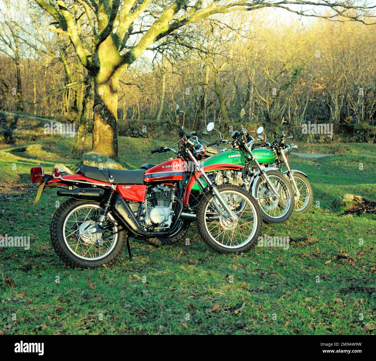 Kawasaki KH 400 motorbike, with two more Kawasaki big bikes Stock Photo ...