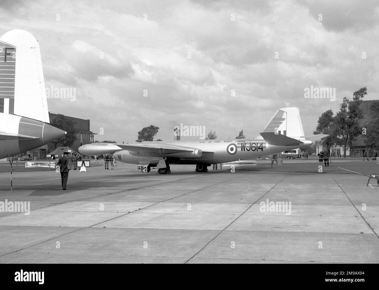 Canberra b 2 hi-res stock photography and images - Alamy