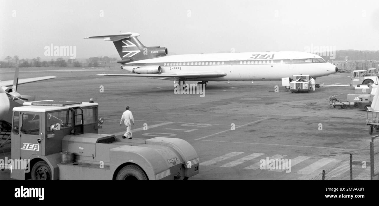 Hawker Siddeley HS.121 Trident 1C G-ARPB (msn 2102), of British ...