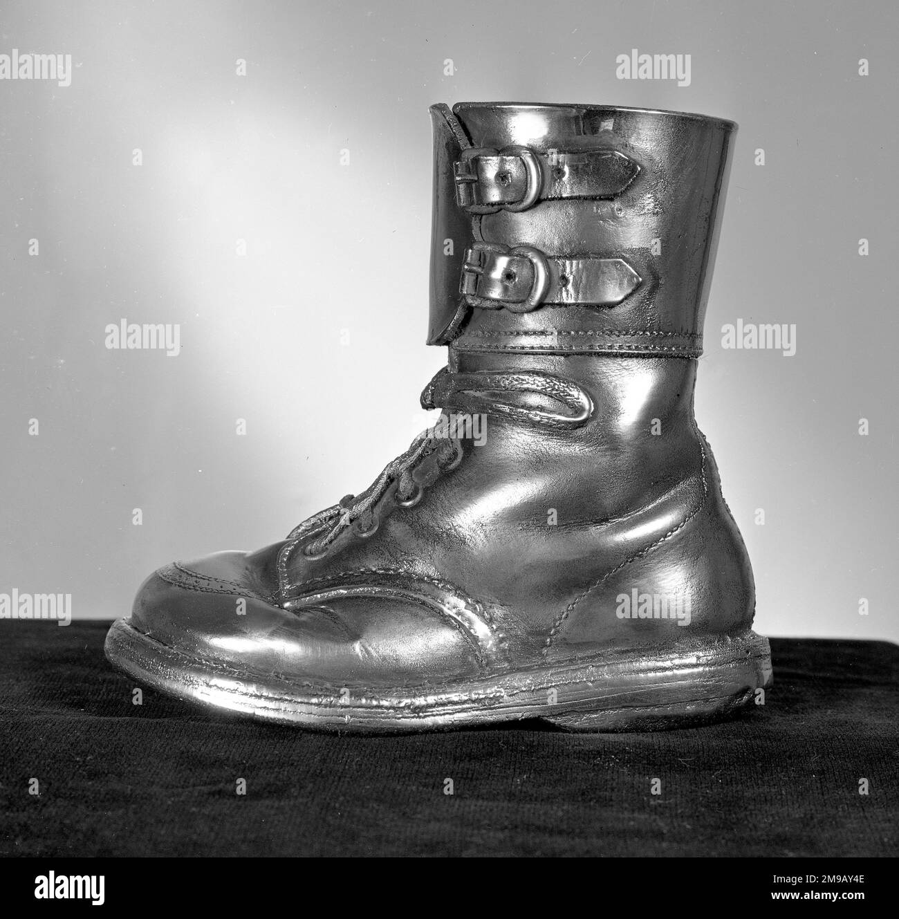 Silver and gold metal Black and White Stock Photos & Images - Alamy