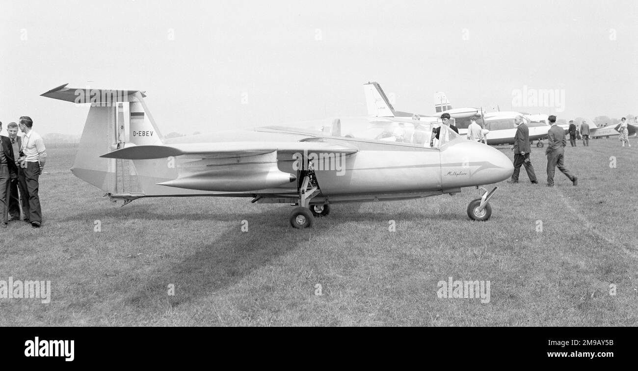 Rw3 p75 hi-res stock photography and images - Alamy