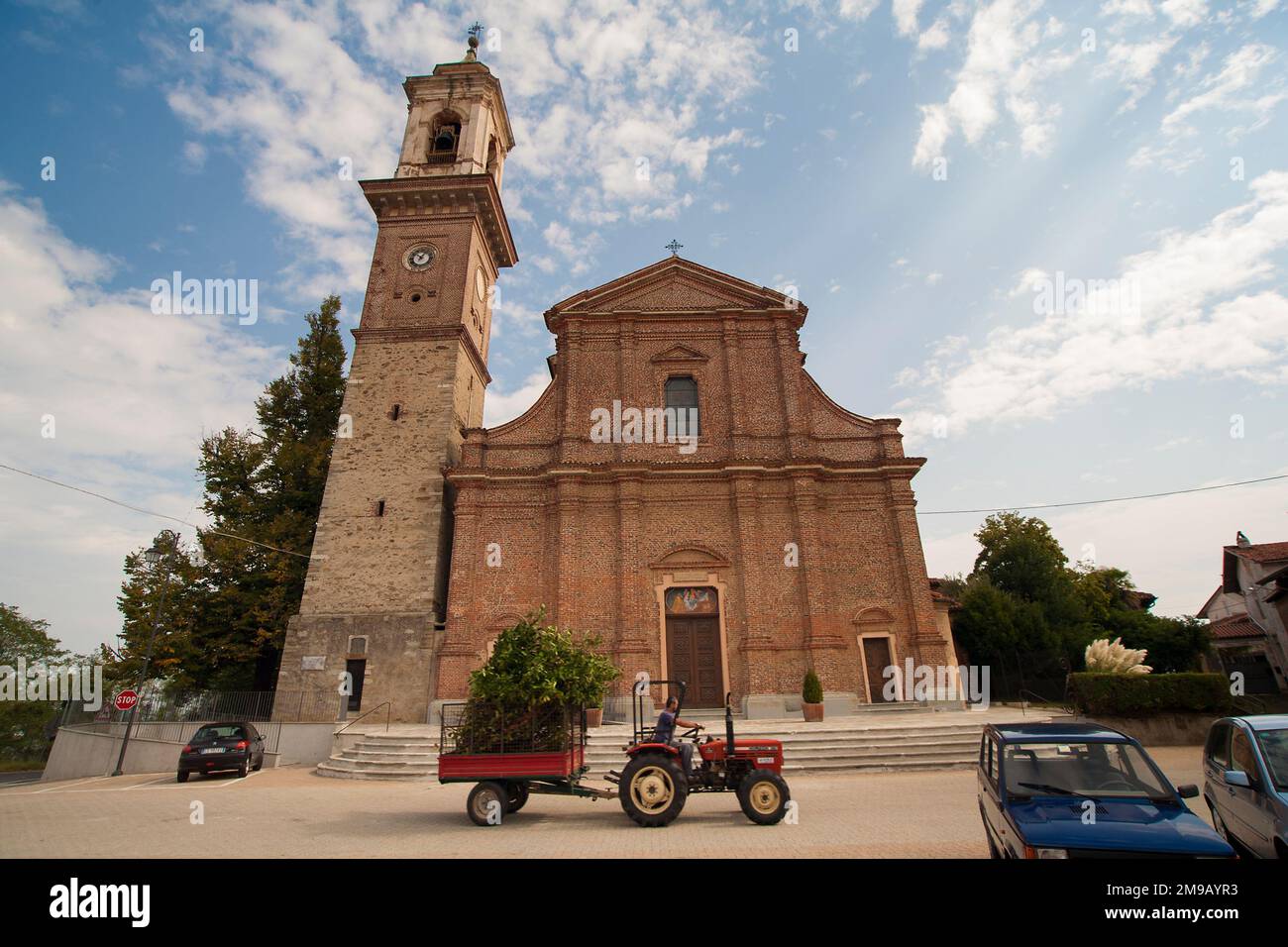 Monastery farmer hi-res stock photography and images - Alamy