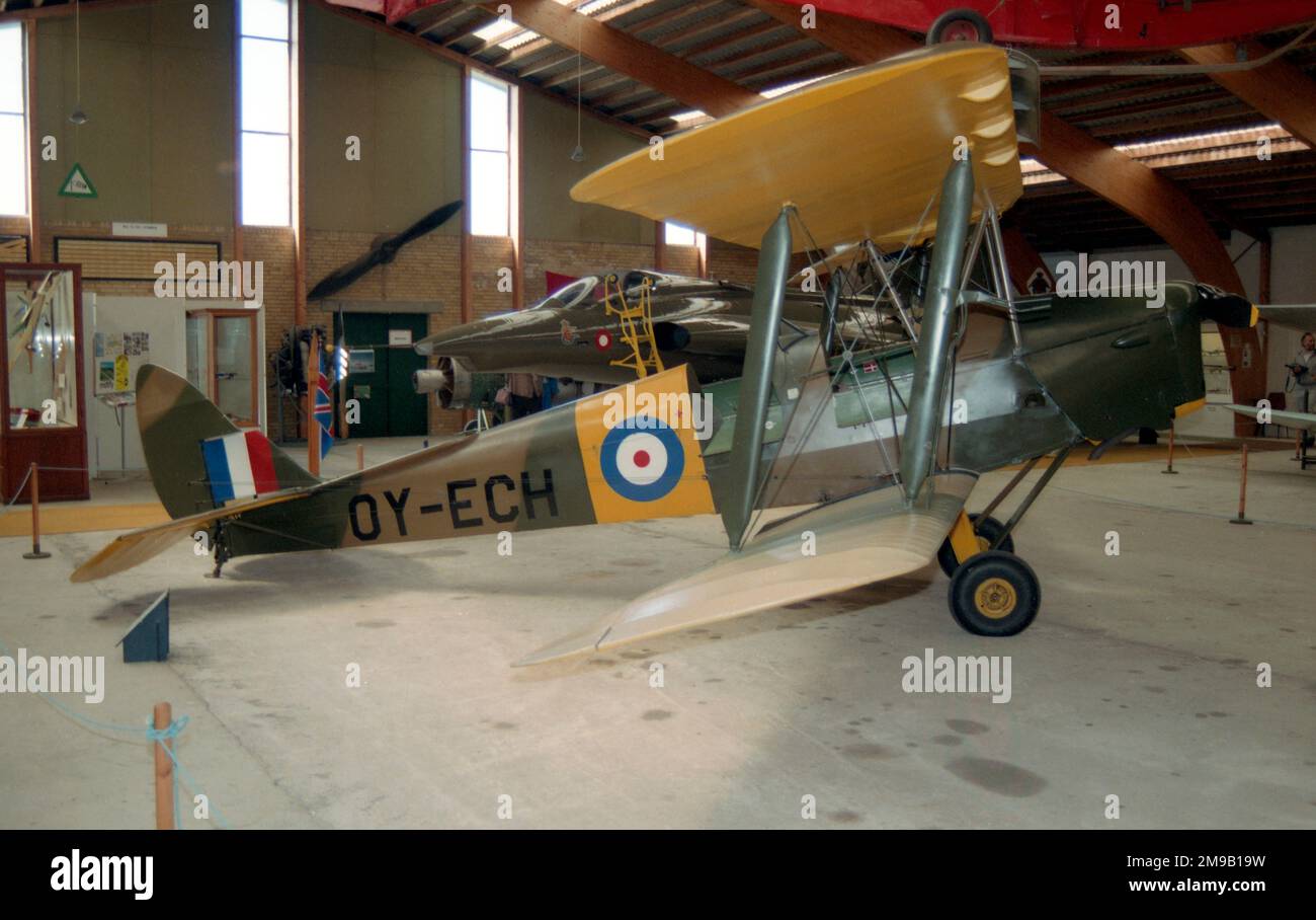 de Havilland DH-82A Tiger Moth II OY-ECH (msn 85234), of Dansk ...