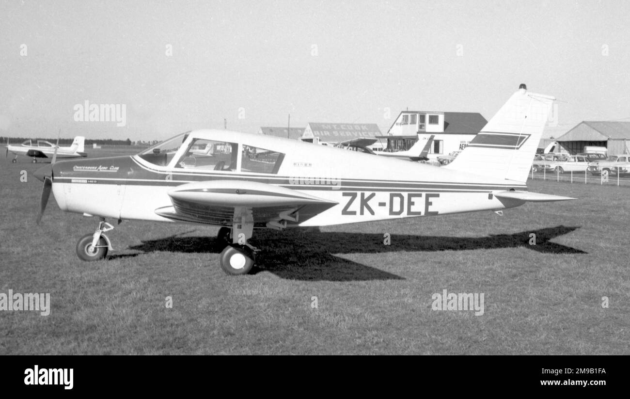 Piper PA-28-140 Cherokee D ZK-DEE (msn 28-7125495), of Canterbury Aero ...