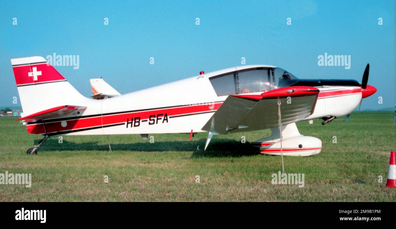 SAN Jodel D-140E Mousquetaire IV HB-SFA (msn 187 Stock Photo - Alamy