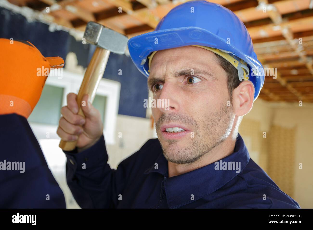 Man using a jackhammer hi-res stock photography and images - Alamy