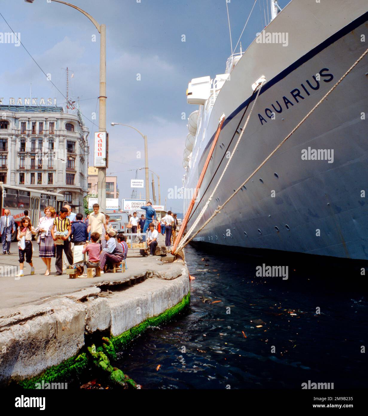 Ms aquarius hi-res stock photography and images - Alamy