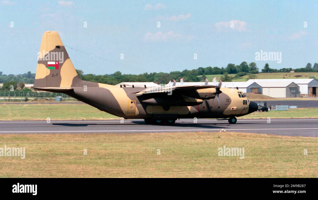 Royal flight of oman hi-res stock photography and images - Alamy