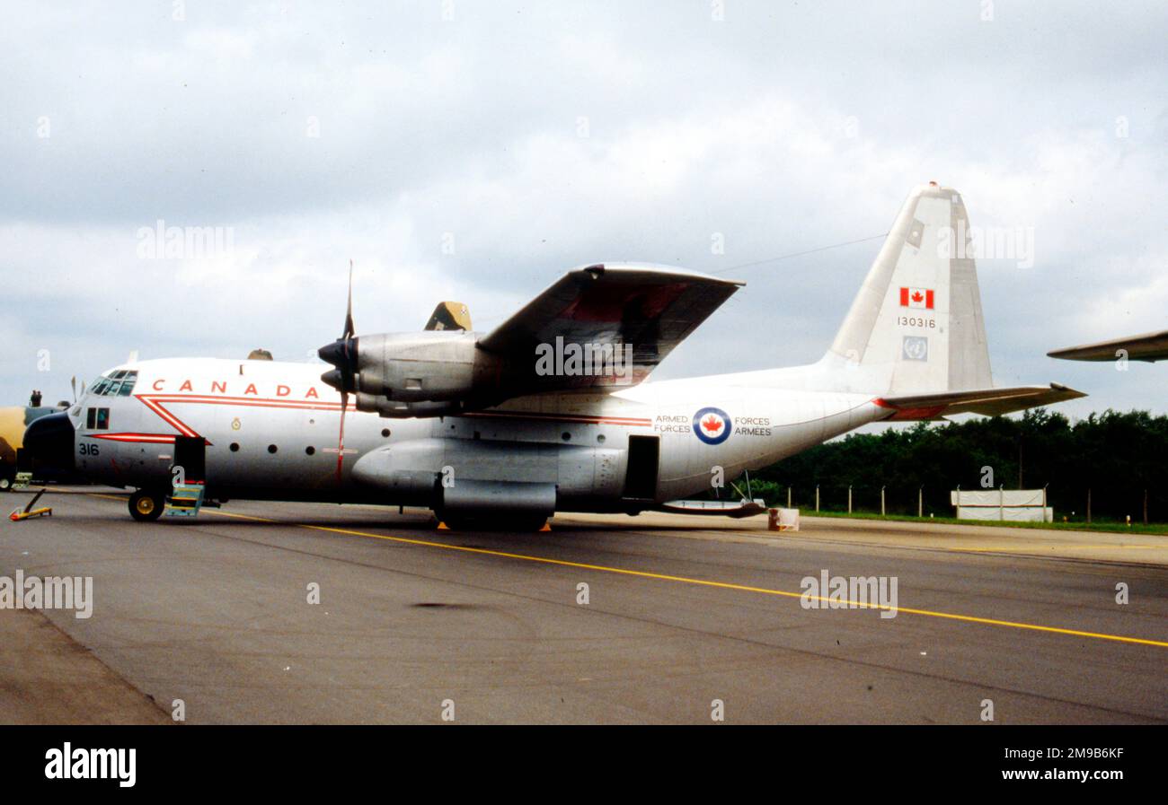 413 squadron hi-res stock photography and images - Alamy