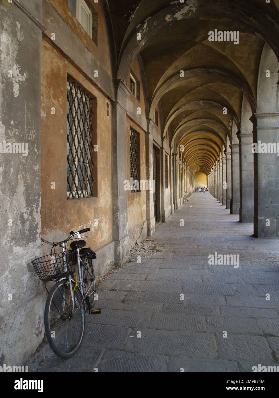 Italian architecture scene hi-res stock photography and images - Alamy