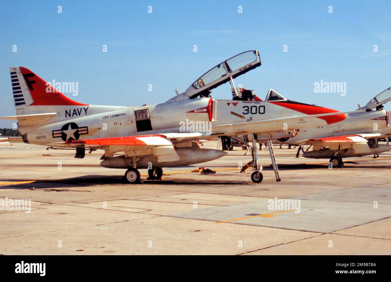 United States Navy (USN) - Douglas TA-4J Skyhawk 158078 (msn 14115), of ...