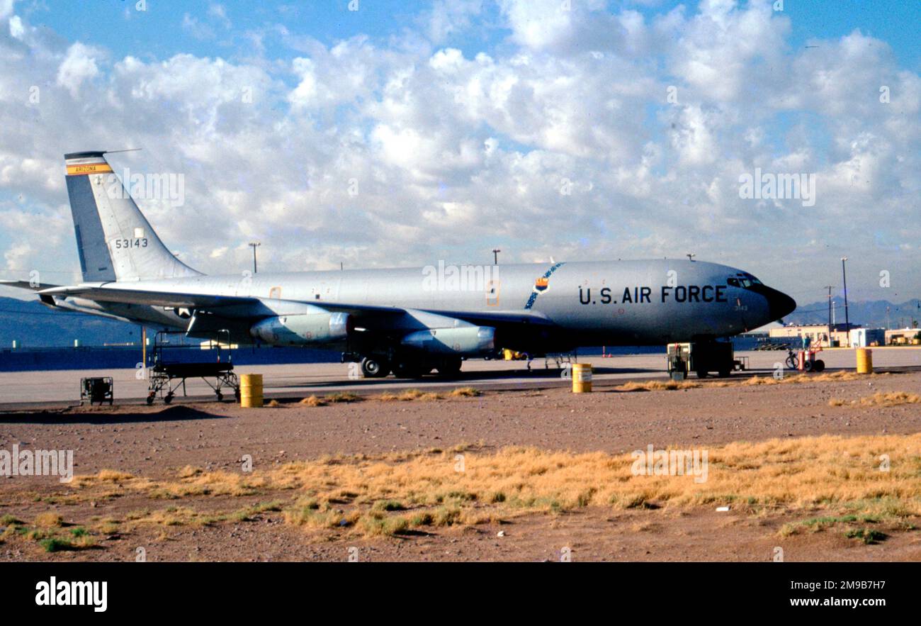 United States Air Force (USAF) - Boeing KC-135E Stratotanker 55-3143 ...
