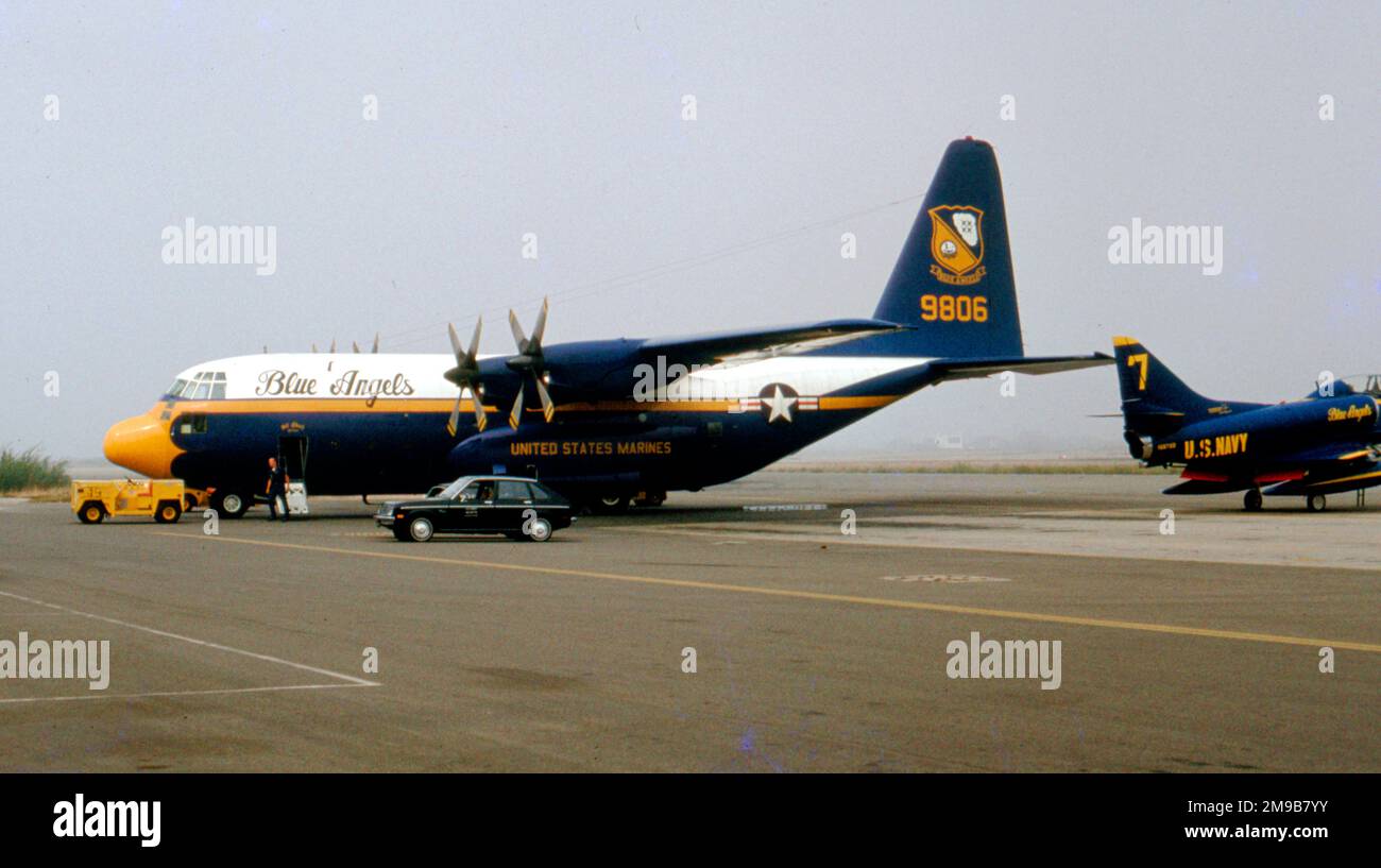 United States Navy (USN) - Lockheed KC-130F Hercules 149806 'Fat Albert ...