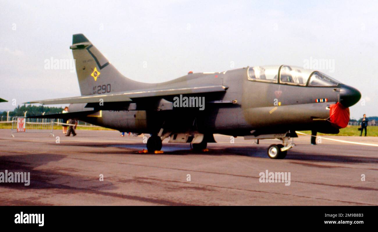 80 0290 hi-res stock photography and images - Alamy