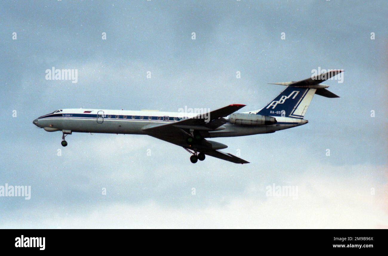 Tupolev Tu-134A-3 RA-65116 (msn 60420, line number 46-04), on approach ...