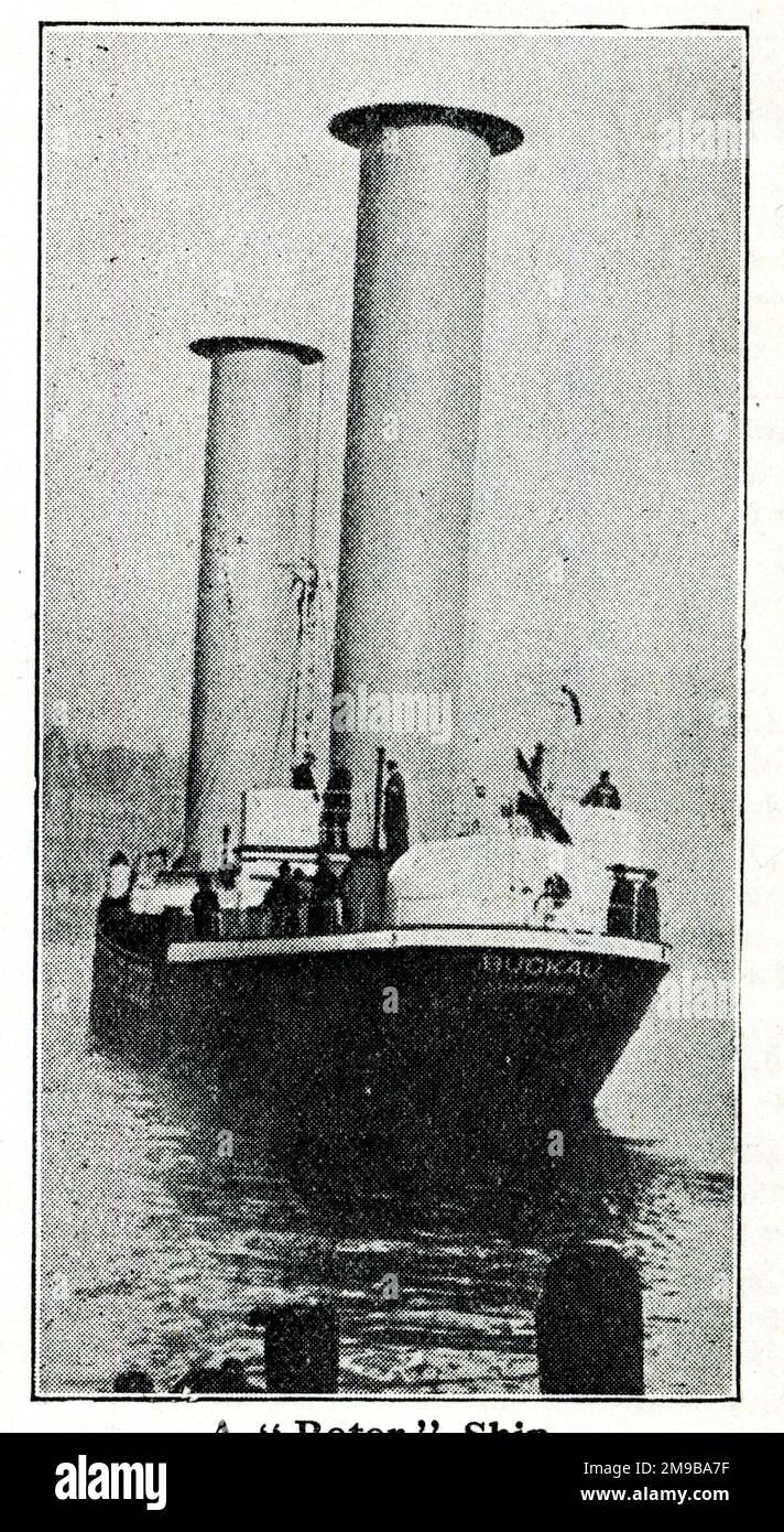 Turning cylinders hi-res stock photography and images - Alamy