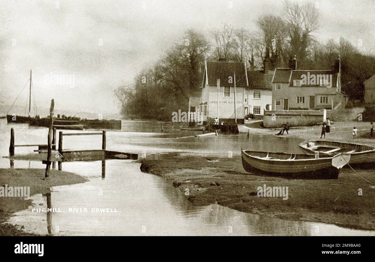 Pin Mill, a hamlet on the south bank of the River Orwell, Suffolk Stock ...