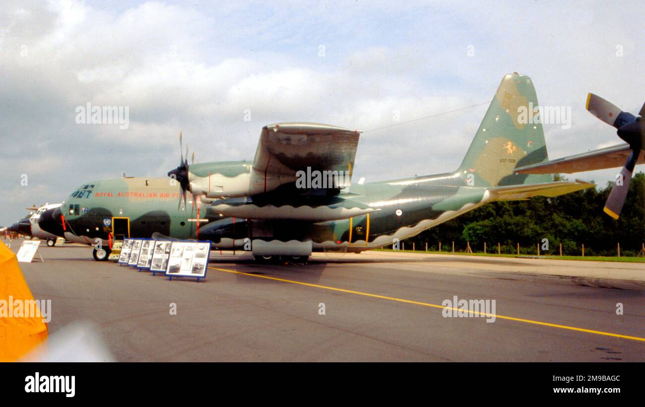 Royal Australian Air Force - Lockheed C-130H Hercules A97-008 (msn 382 ...